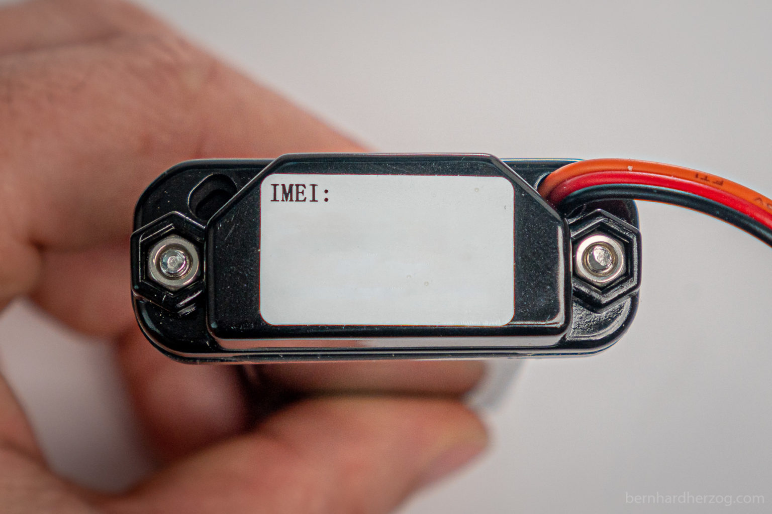 SinoTrack ST-901 GPS Tracker 🛰️ Setup & Review - Bernhard Herzog